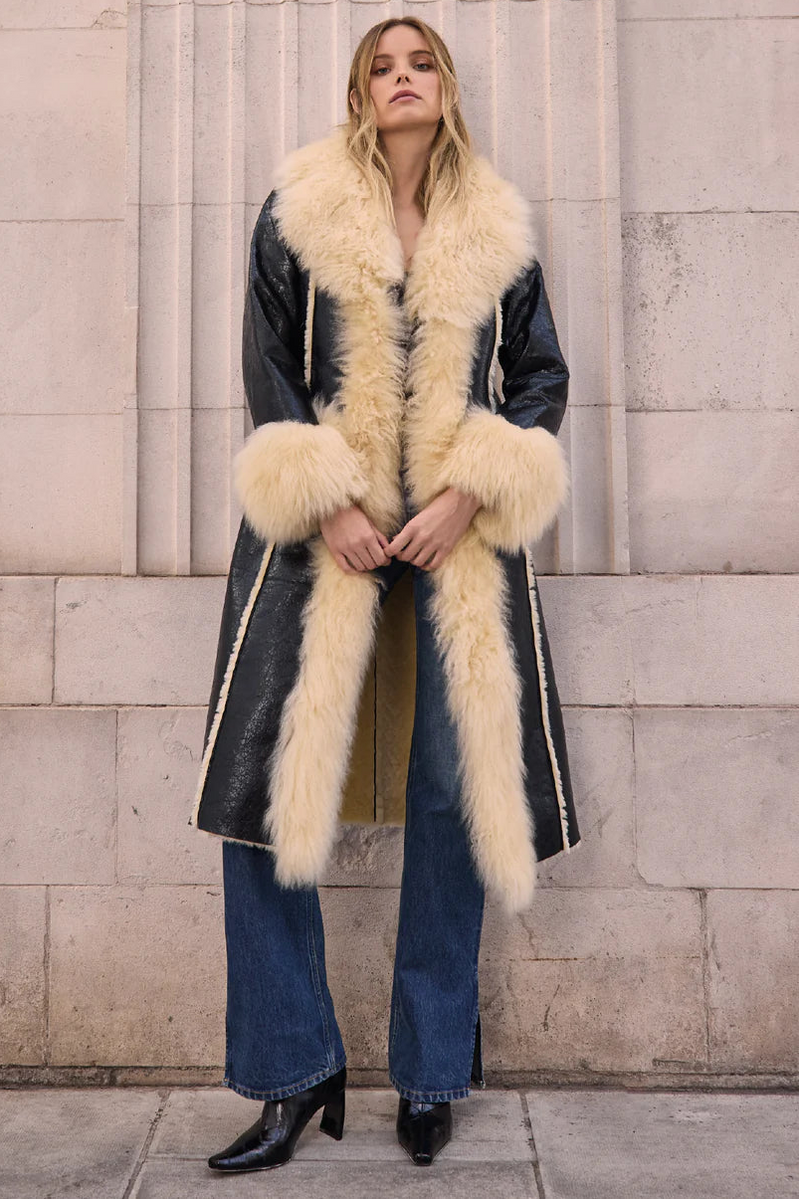 CHARLOTTE SIMONE PRINCE COAT – MaruschkadeMargo